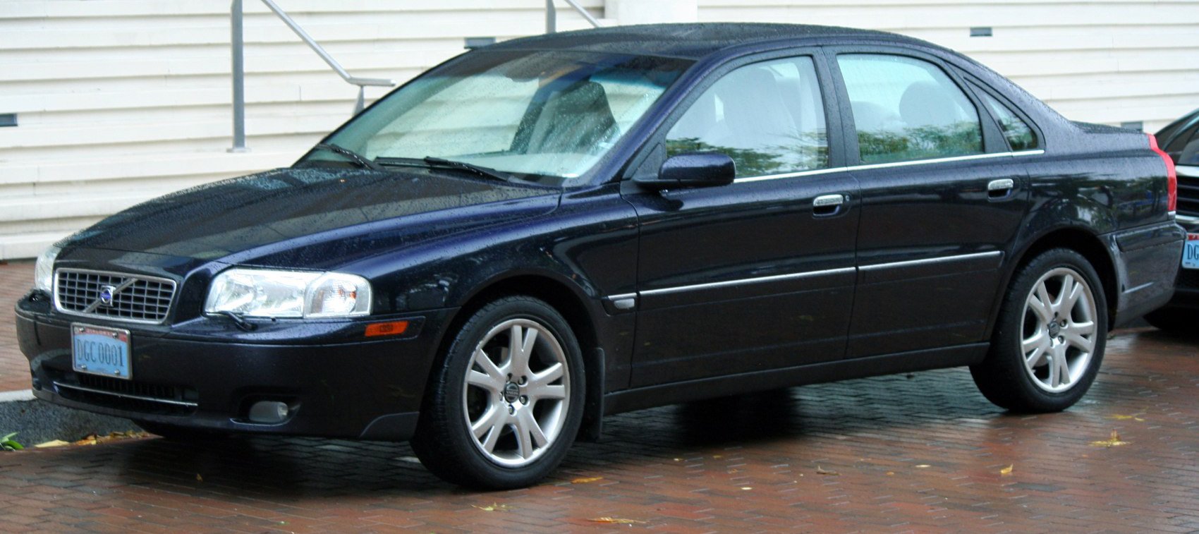 Volvo S80 technical specifications and fuel economy